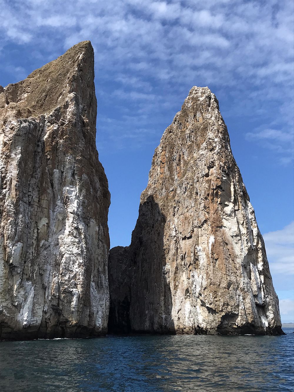 KICKER ROCK, Ecuador, Dive Site Information